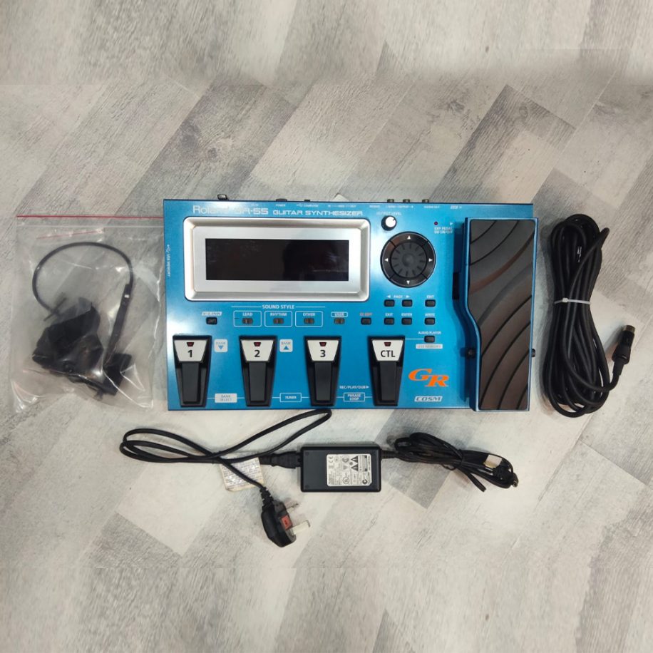 Roland GR-55 Guitar Synthesizer with GK-3 Pickup (Used) - MuzikOne